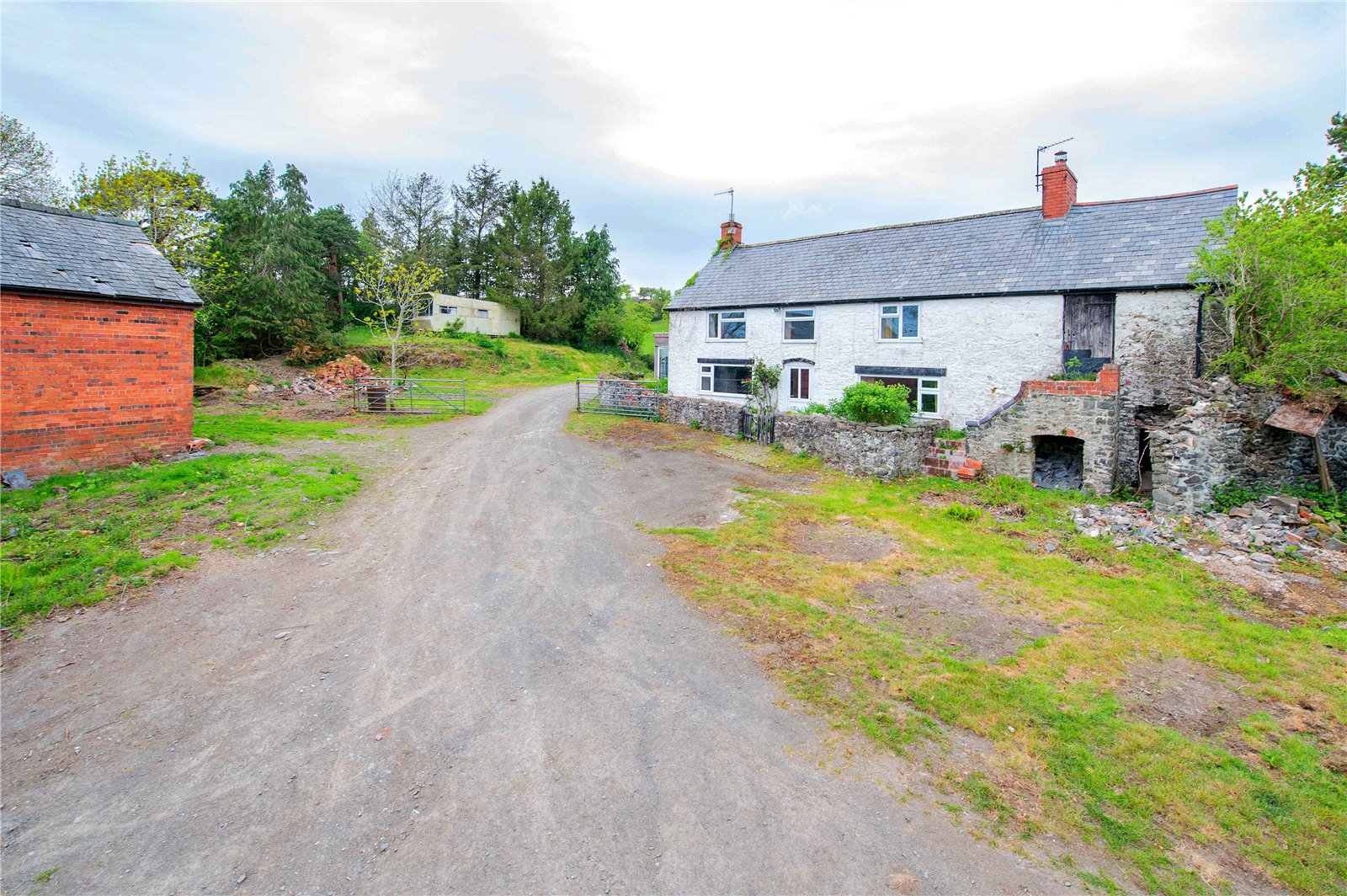 Pen Y Parc Mawr, Llanfechain - Balfours