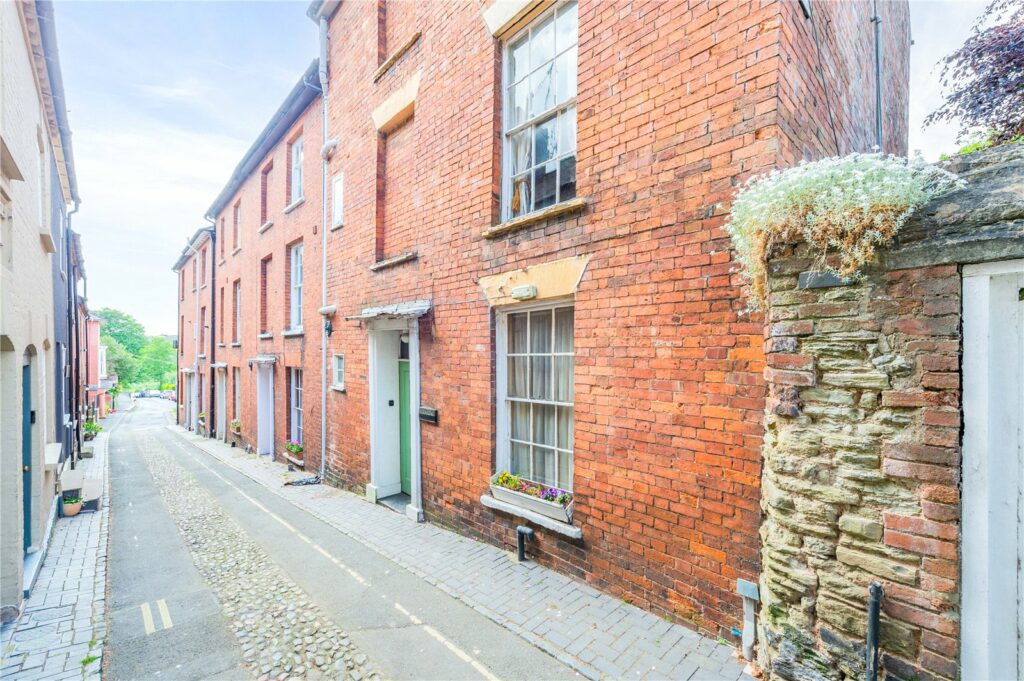 5 Upper Linney, Ludlow - Balfours