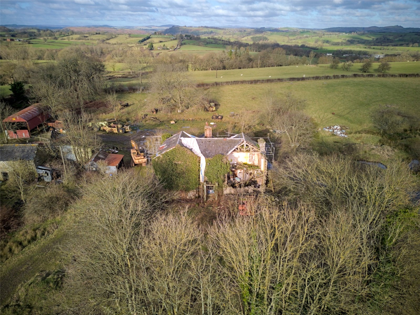Brynglas Hall Farm, Llanfair Caereinion - Balfours