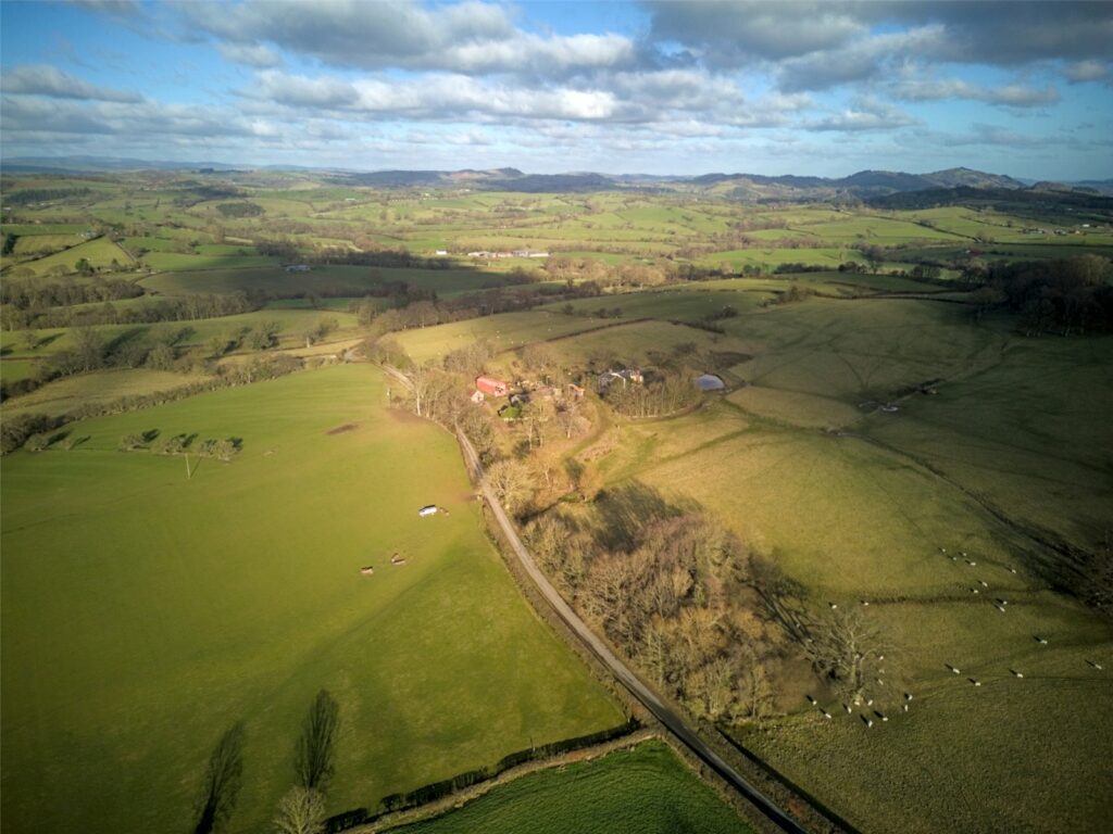 Brynglas Hall Farm, Llanfair Caereinion - Balfours