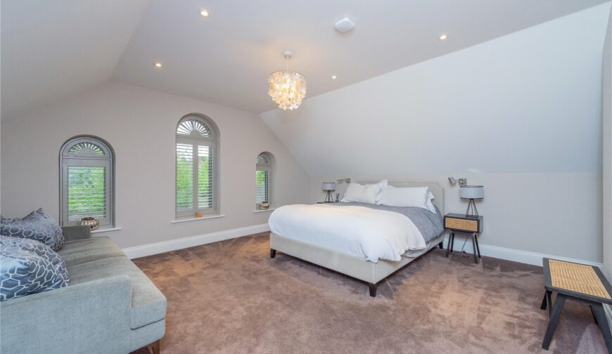 Calcot House, London Road - Balfours